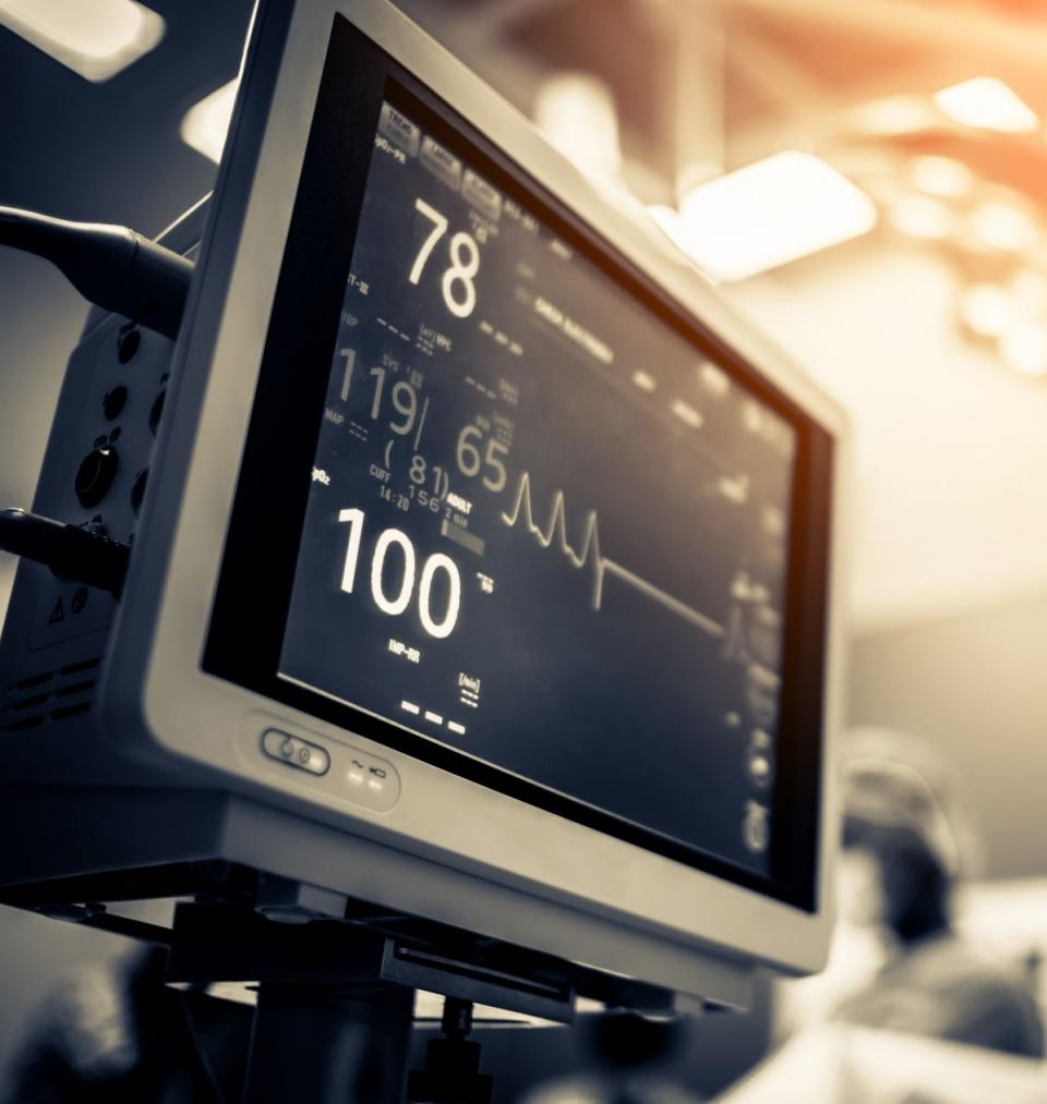 AI predicts daily ICU trajectory for critical Covid-19 patients ...